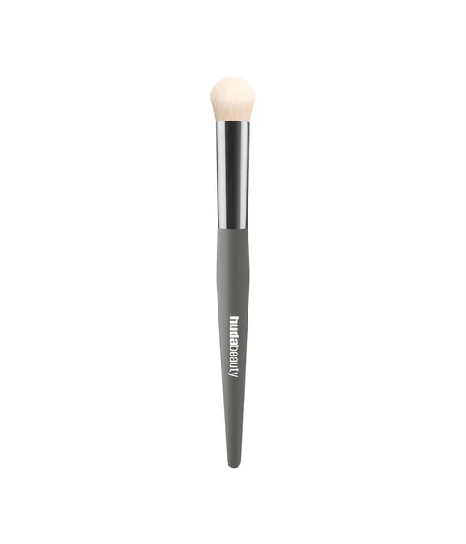 HUDA BEAUTY - Undereye Buff Brush – Beautique